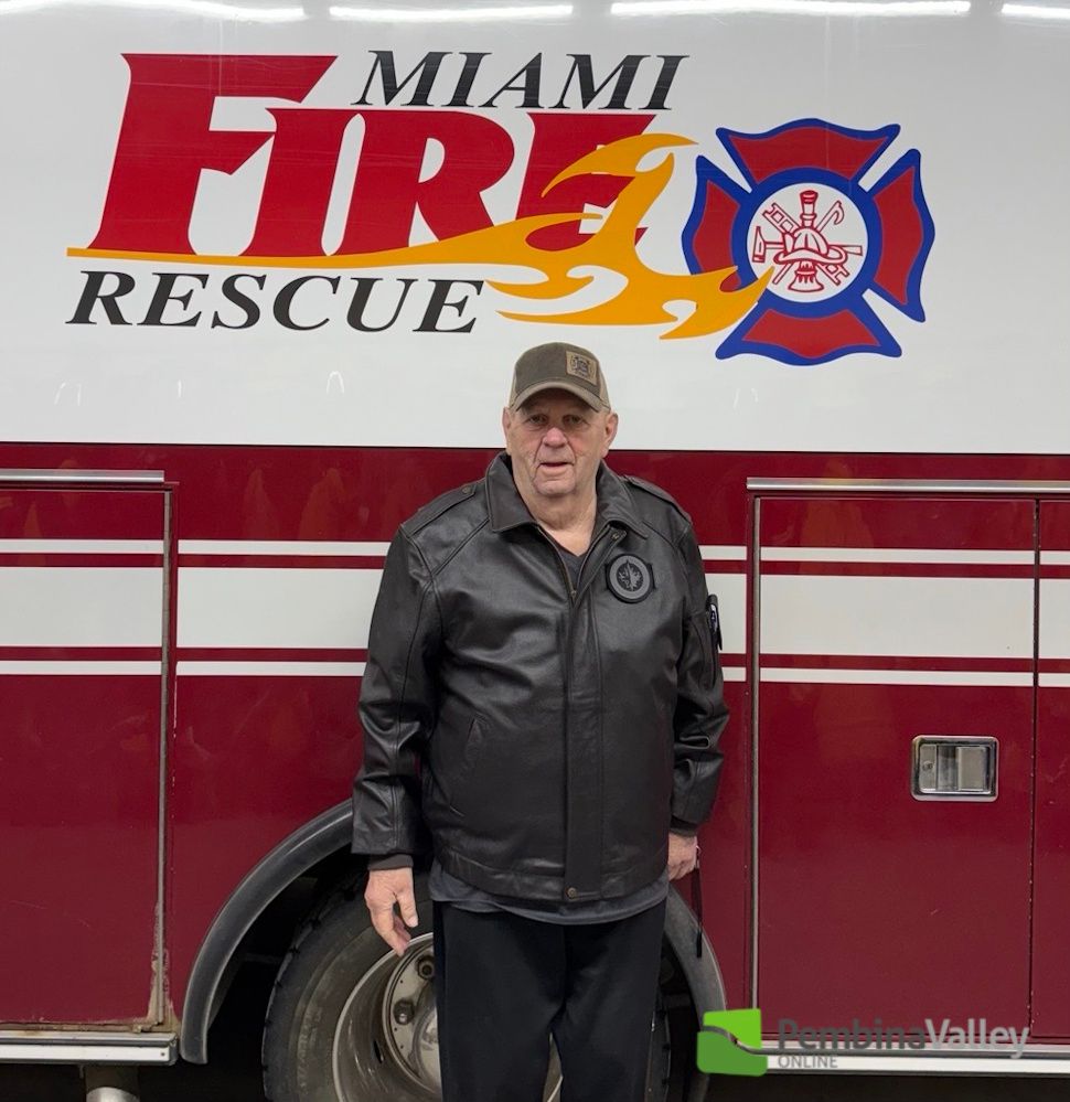 Miami Fire Chief Larry Mansell honoured as Winnipeg Jets Community Hero ...