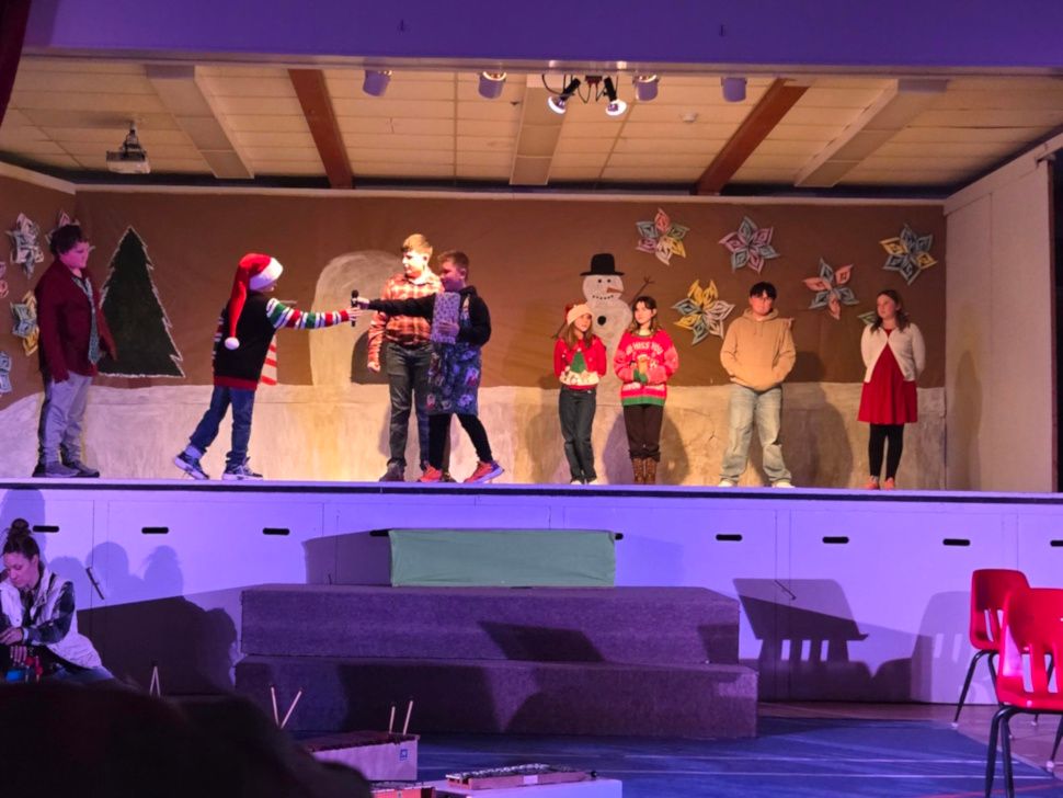 Weather forces changes, but Oakville School's Christmas concert still ...