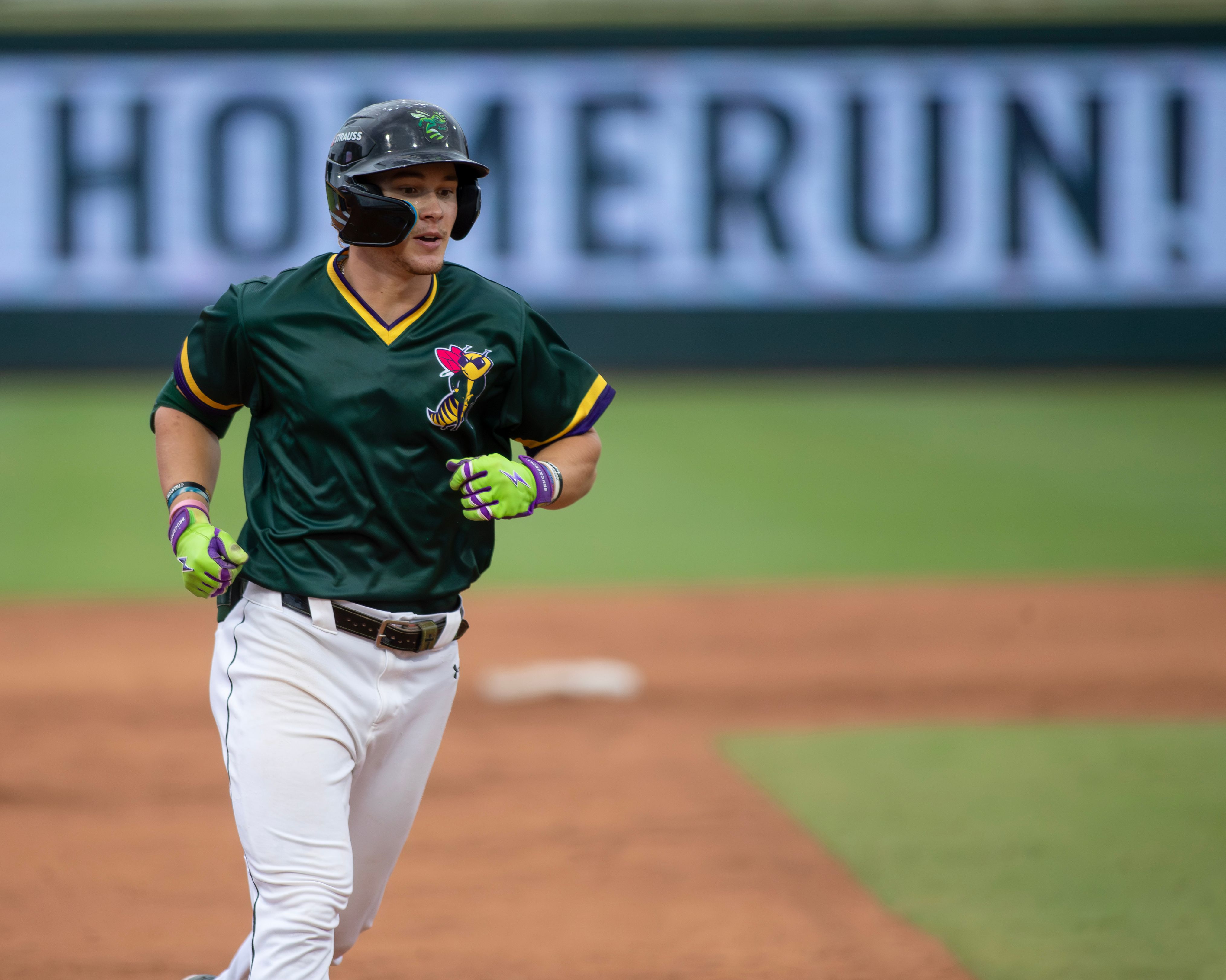 From Dawg to Brave: Hartman’s path from Okotoks to pro baseball ...