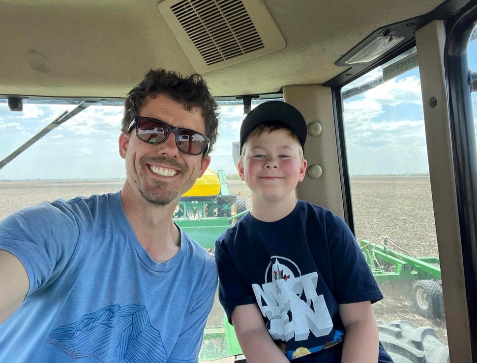 8-year-old's sweet gesture sparks smiles among farmers ...