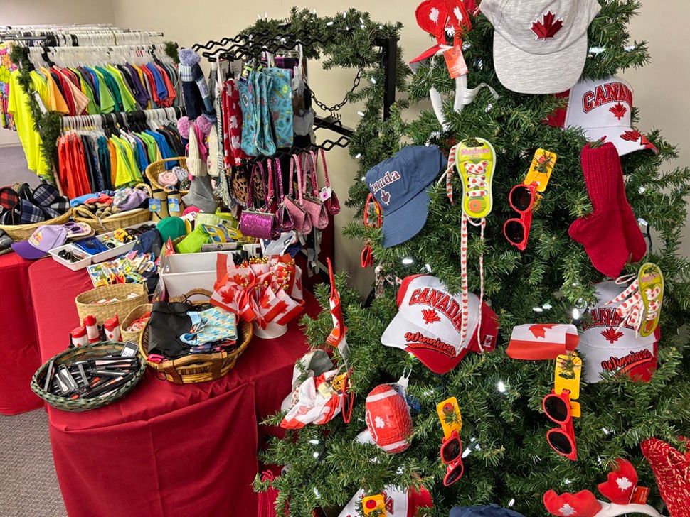 The 2024 Operation Christmas Child Shoebox Drive has begun in Landmark ...