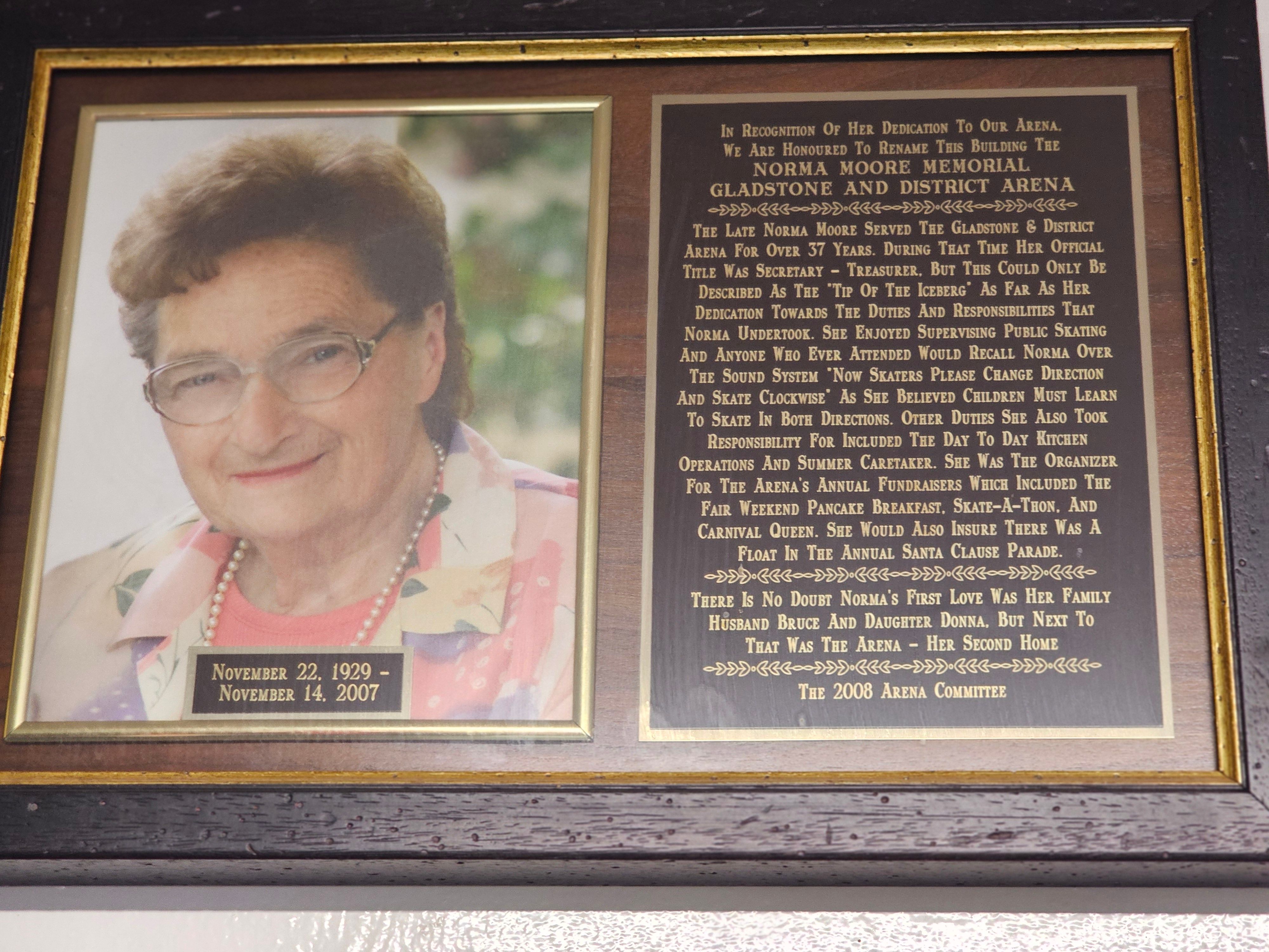 Naming rights on the table as Gladstone arena faces rising costs ...