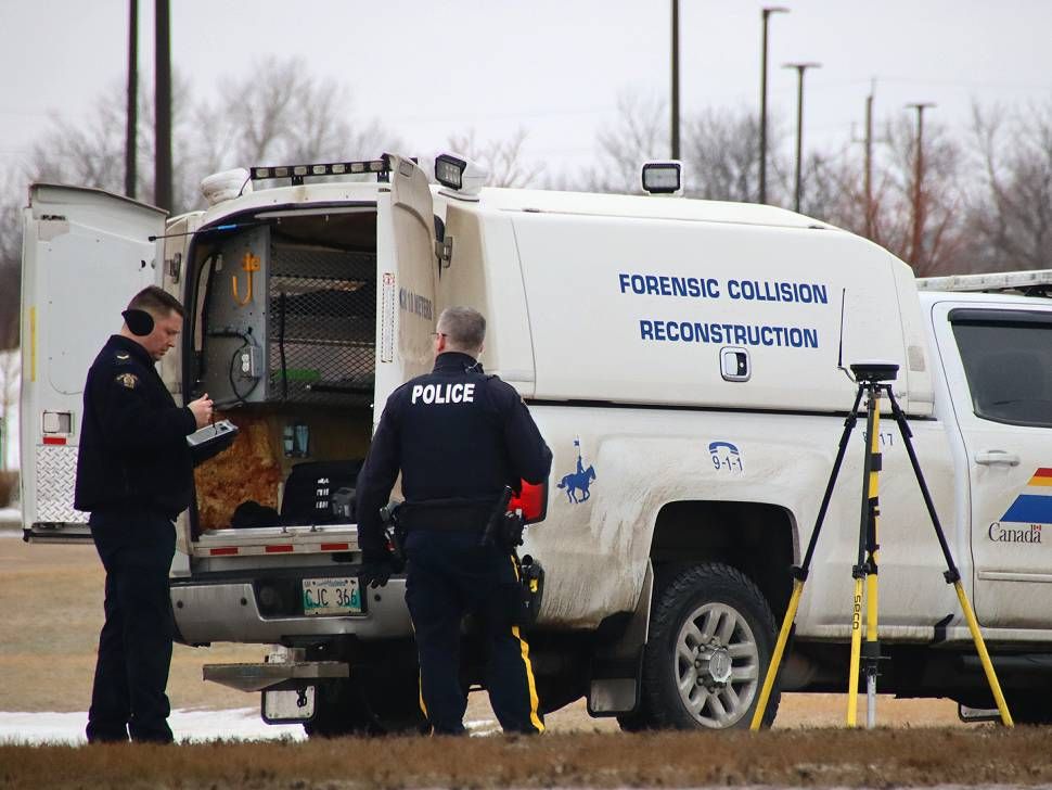 Highway 52 Partially Closed Following Serious Crash In Steinbach
