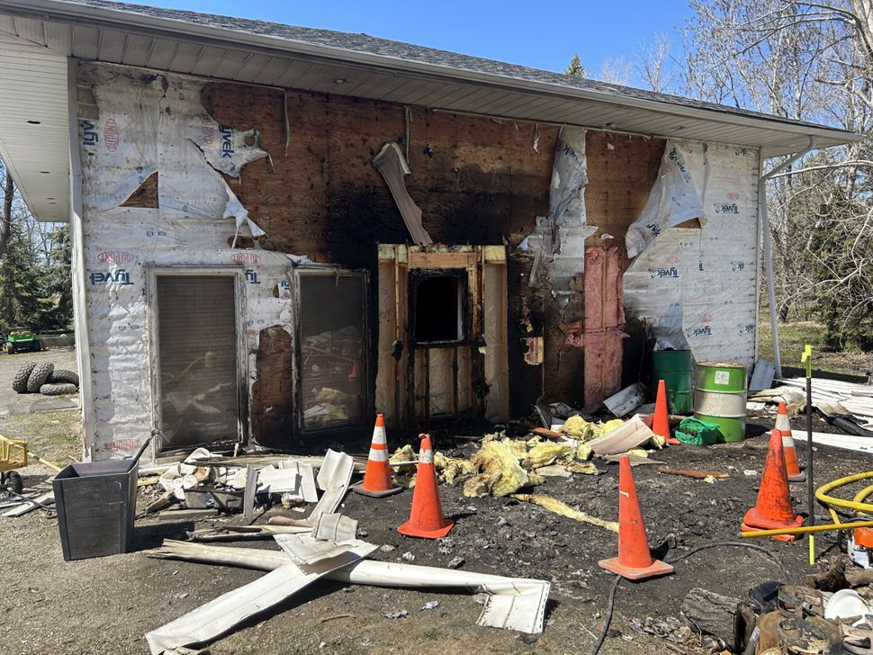 Shop destroyed by fire near Grunthal - SteinbachOnline.com - Local news ...