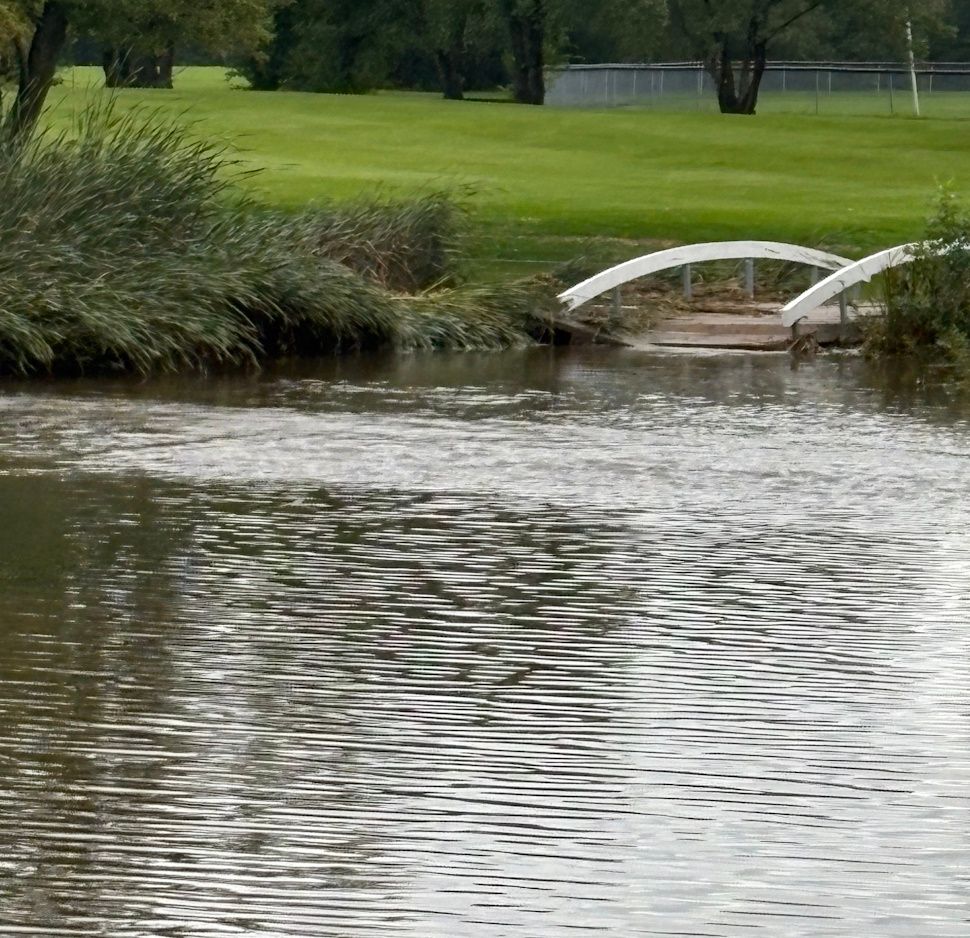 Steinbach Fly-In Golf Course shuts down after overnight flooding ...