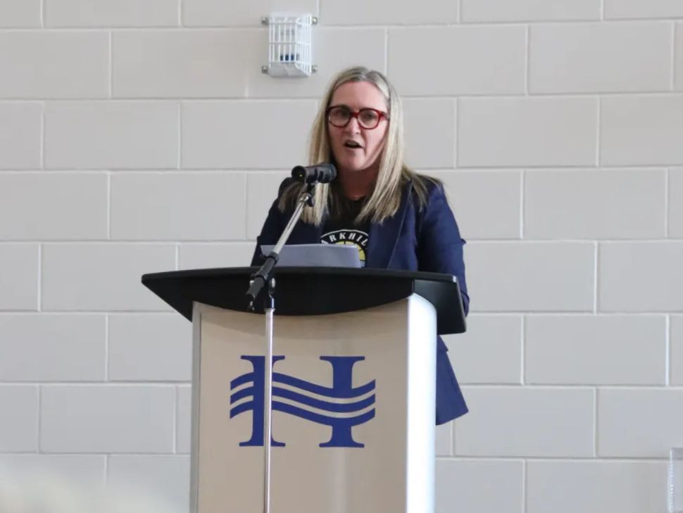 Growing neighbourhood brings traffic concerns around Parkhill School in ...