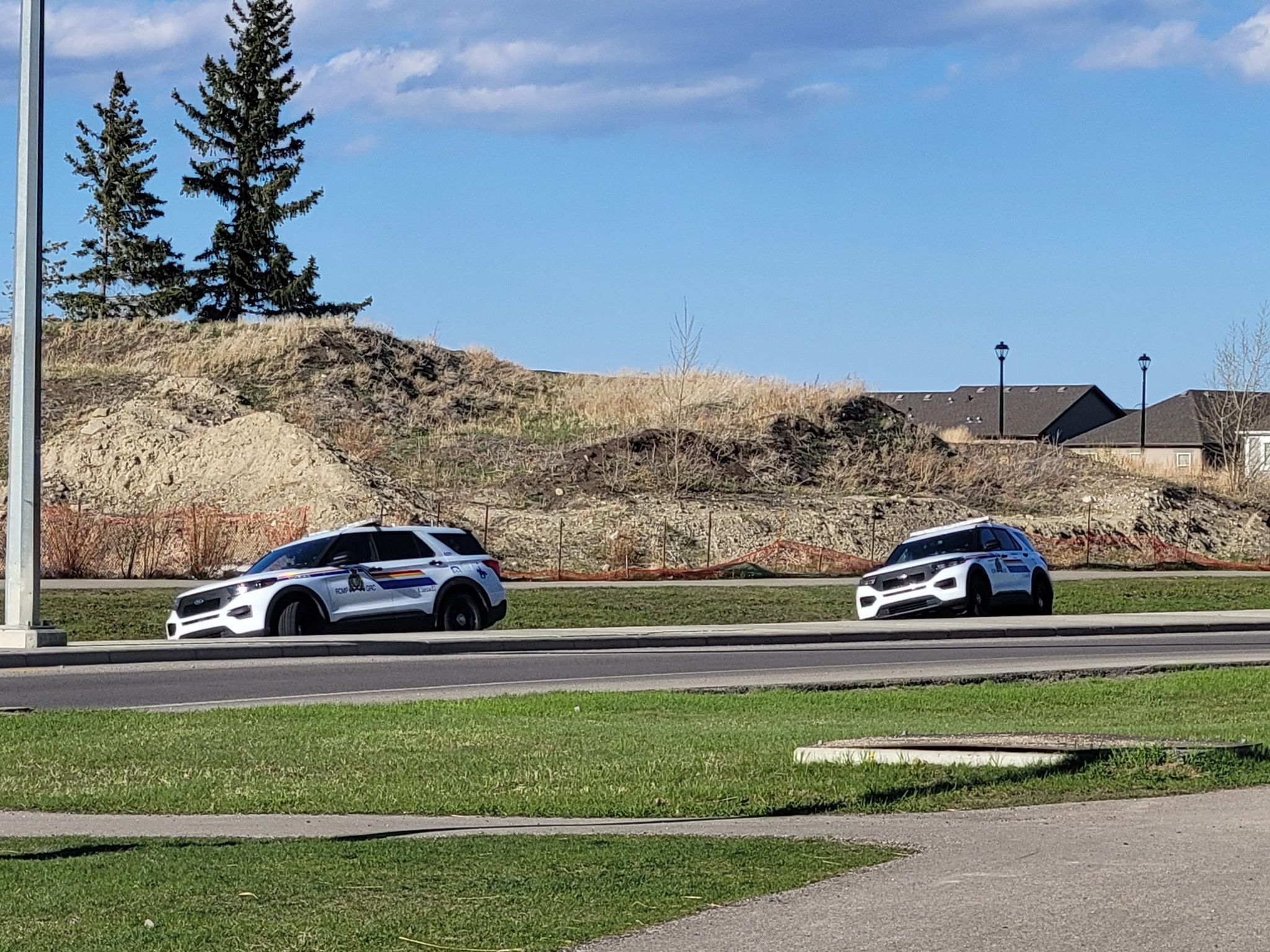 UPDATE: Heavy police presence in Windsong - DiscoverAirdrie.com - Local ...