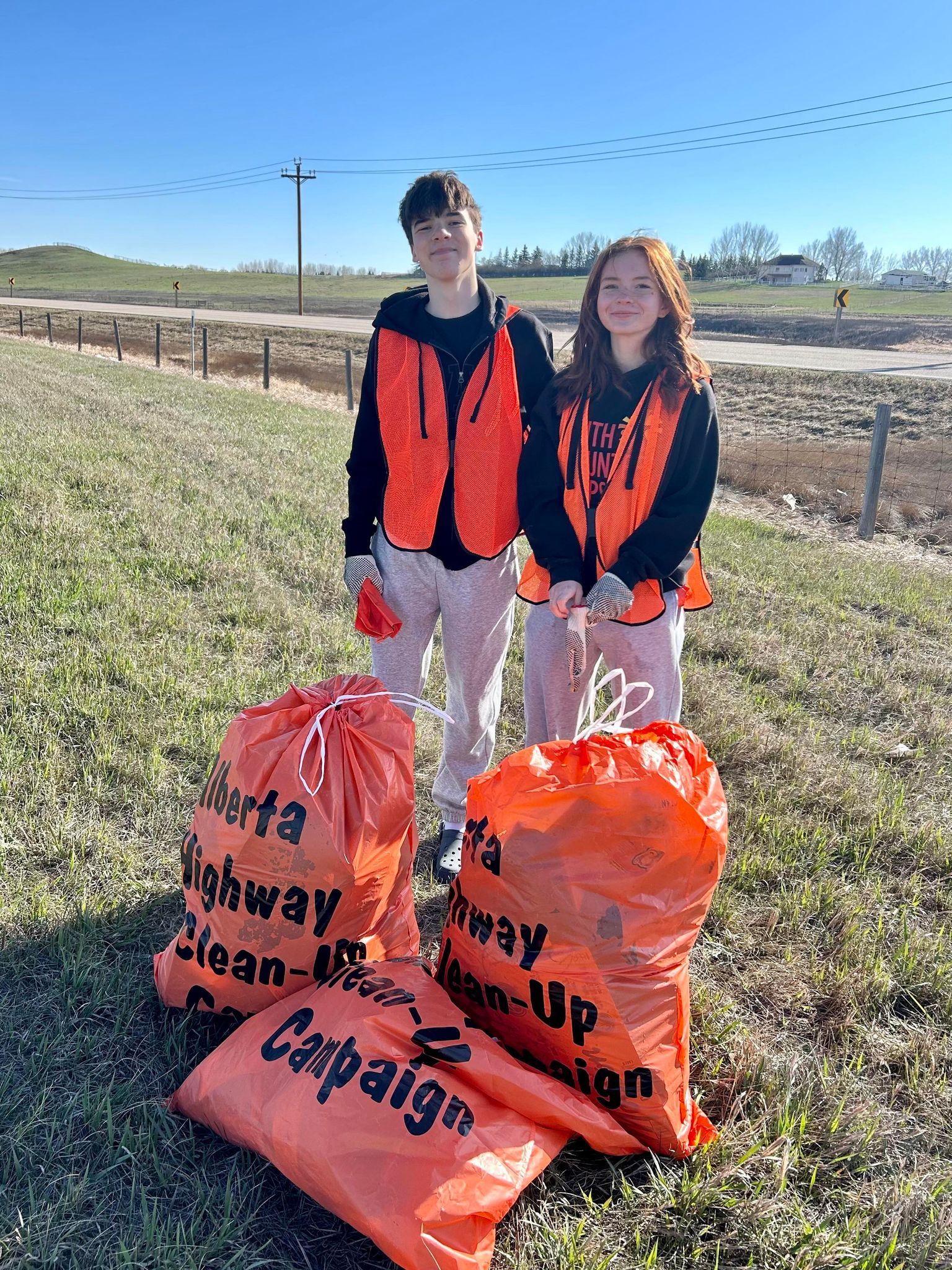Alberta highways cleanup: Volunteers tackle QEII ditches ...