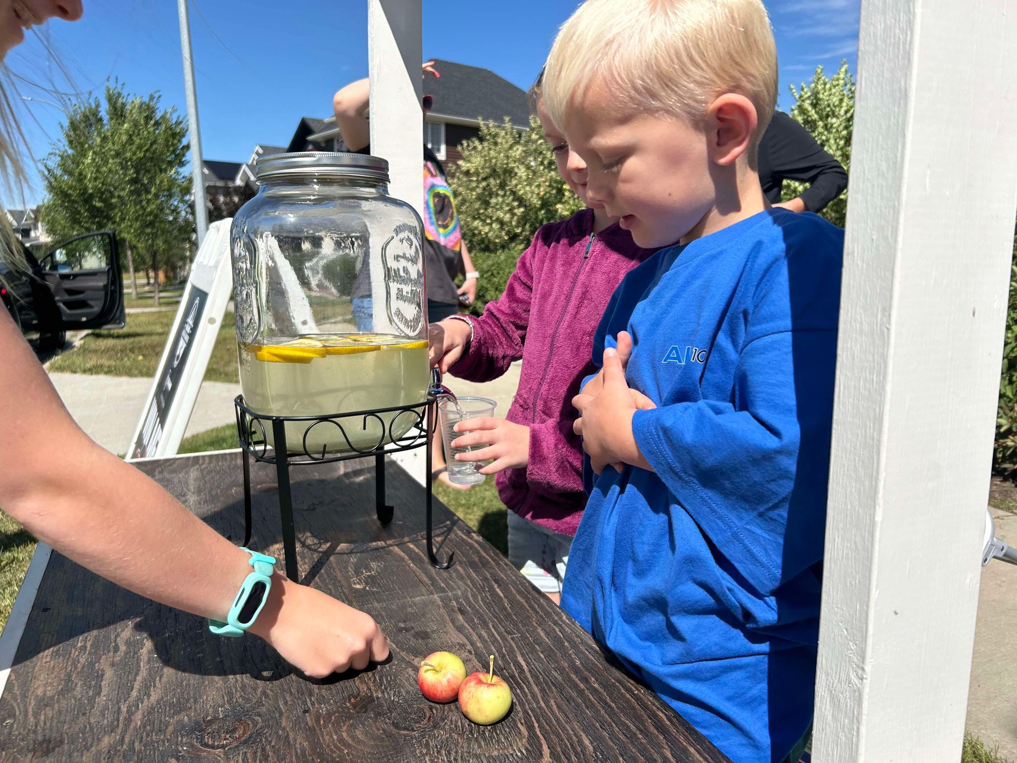 Young Airdronians donate lemonade stand earnings to Alberta Children's ...