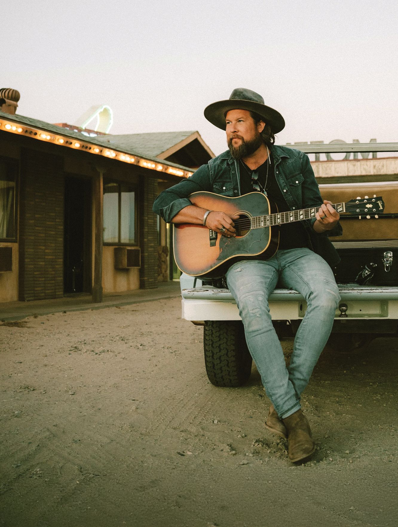 Only Canadian stop: Zach Williams to play Steinbach for Providence ...