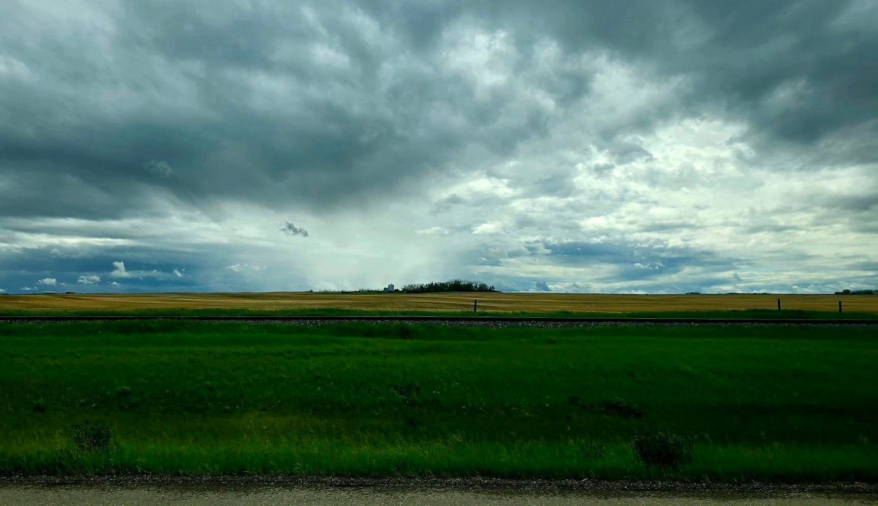 Storm photos capture dramatic skies after Airdrie-area alerts end ...