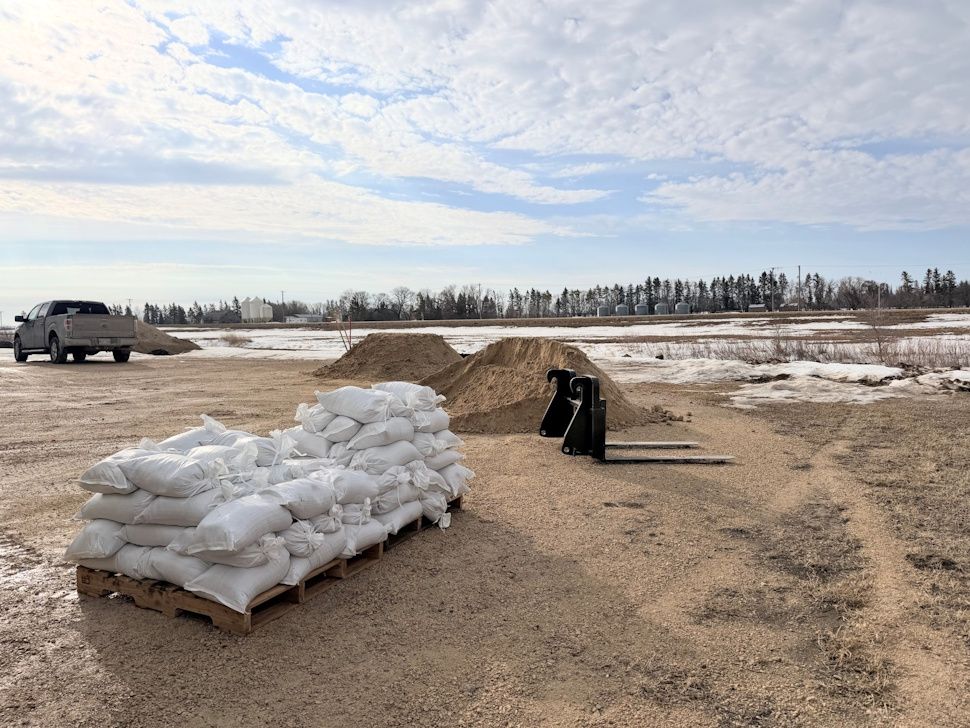 Arborg, Gladstone mayors brace for flood surge - PortageOnline.com ...