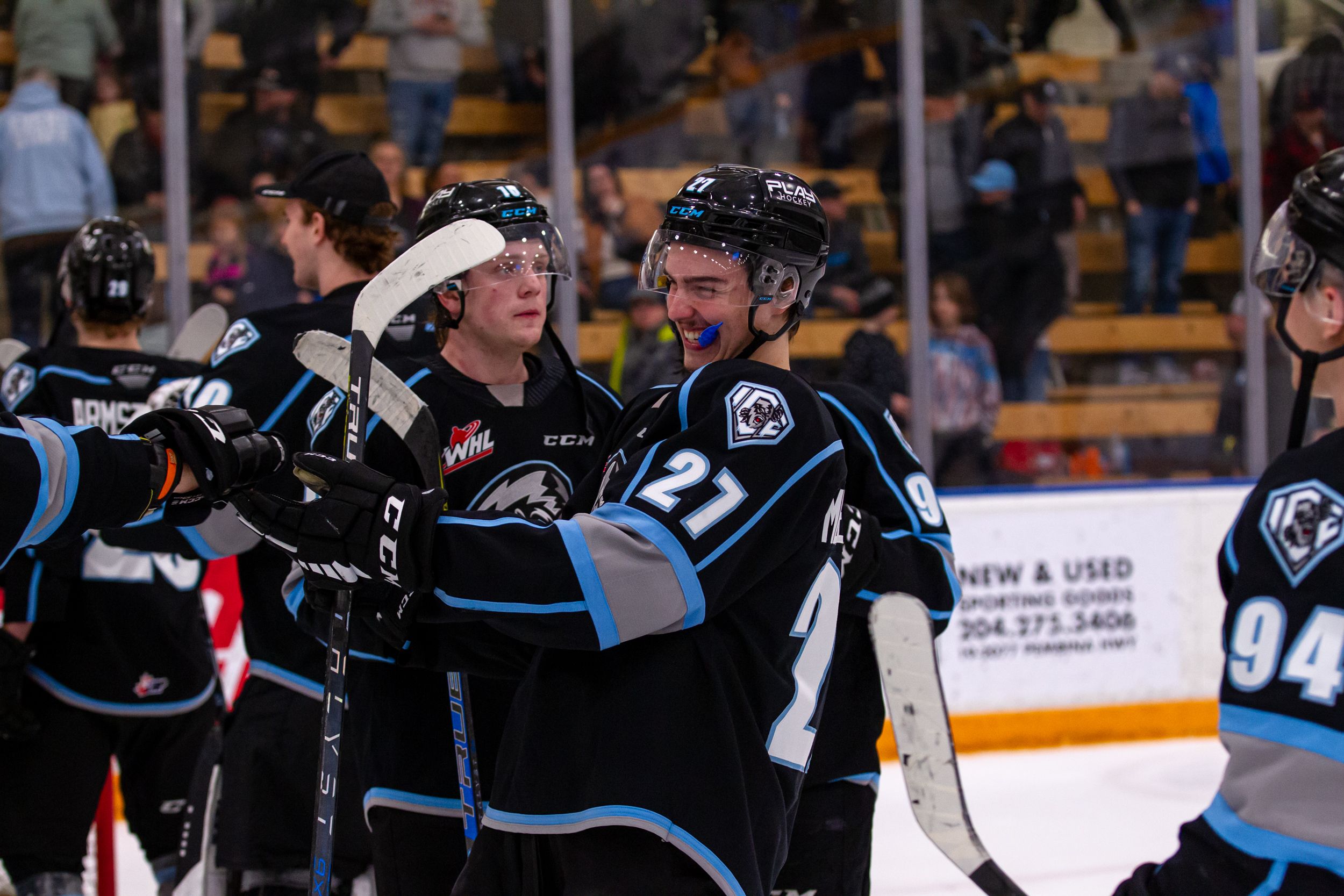 Winnipeg Ice kick-off playoff series with weekend wins - CHVNRadio ...