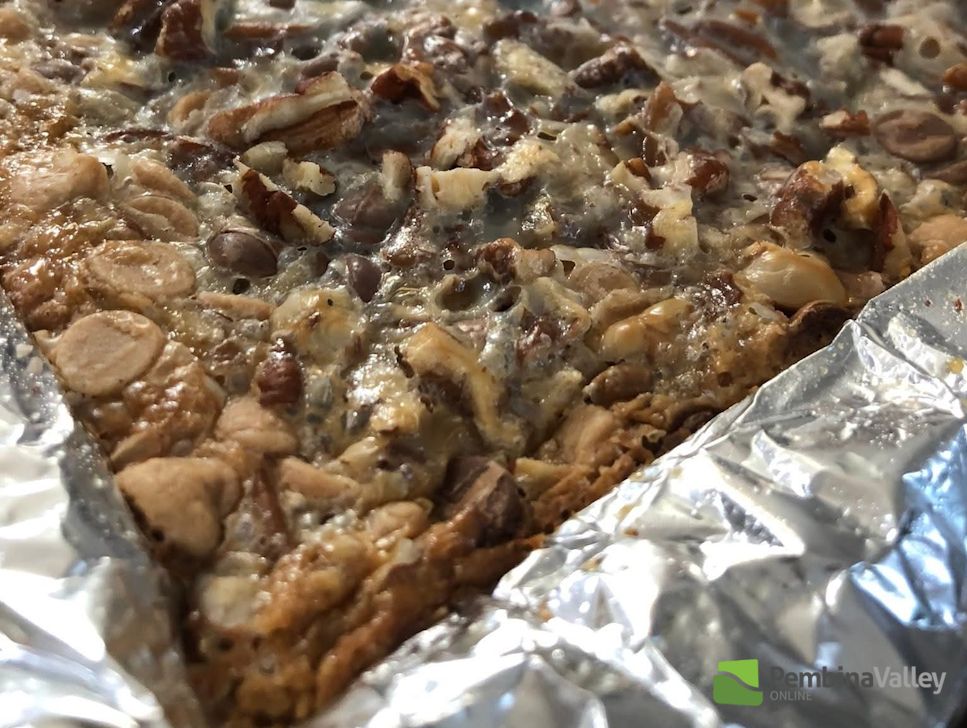 Schmaundtkuchen and Christmas baking: Sisters share a sweet Mennonite ...