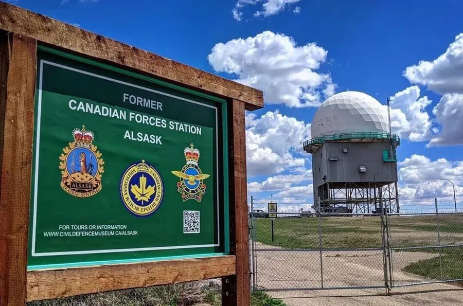 "Energizing" atmosphere at CFS Alsask as tours close for the season ...