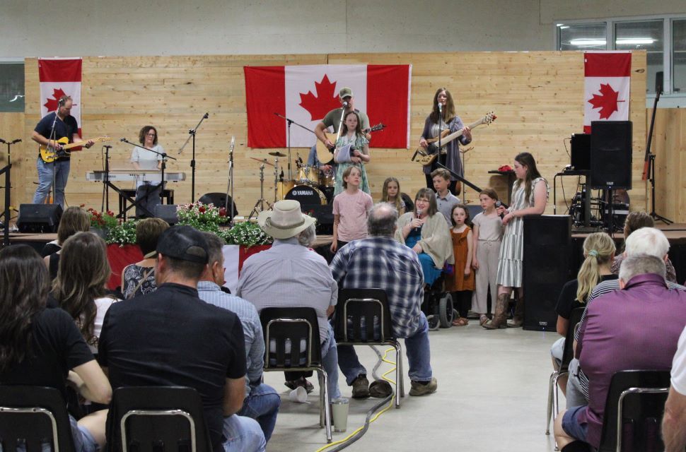 On the road again: Daae Family Band kicks tour of this week ...