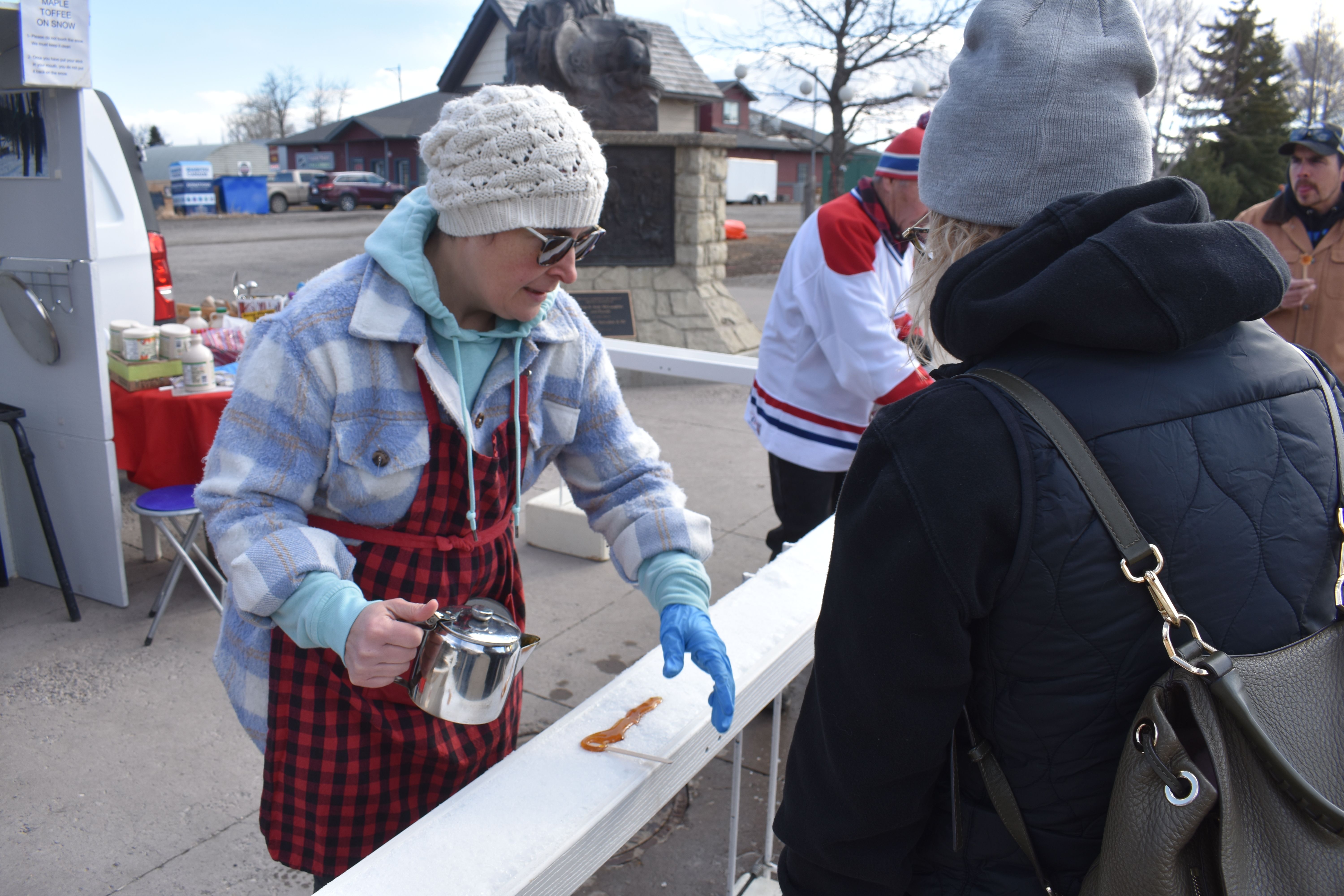 Winterfest brings ice sculptures to High River (Gallery ...