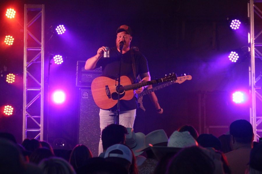 Tyler Joe Miller rocks the house at the Strathmore Stampede ...