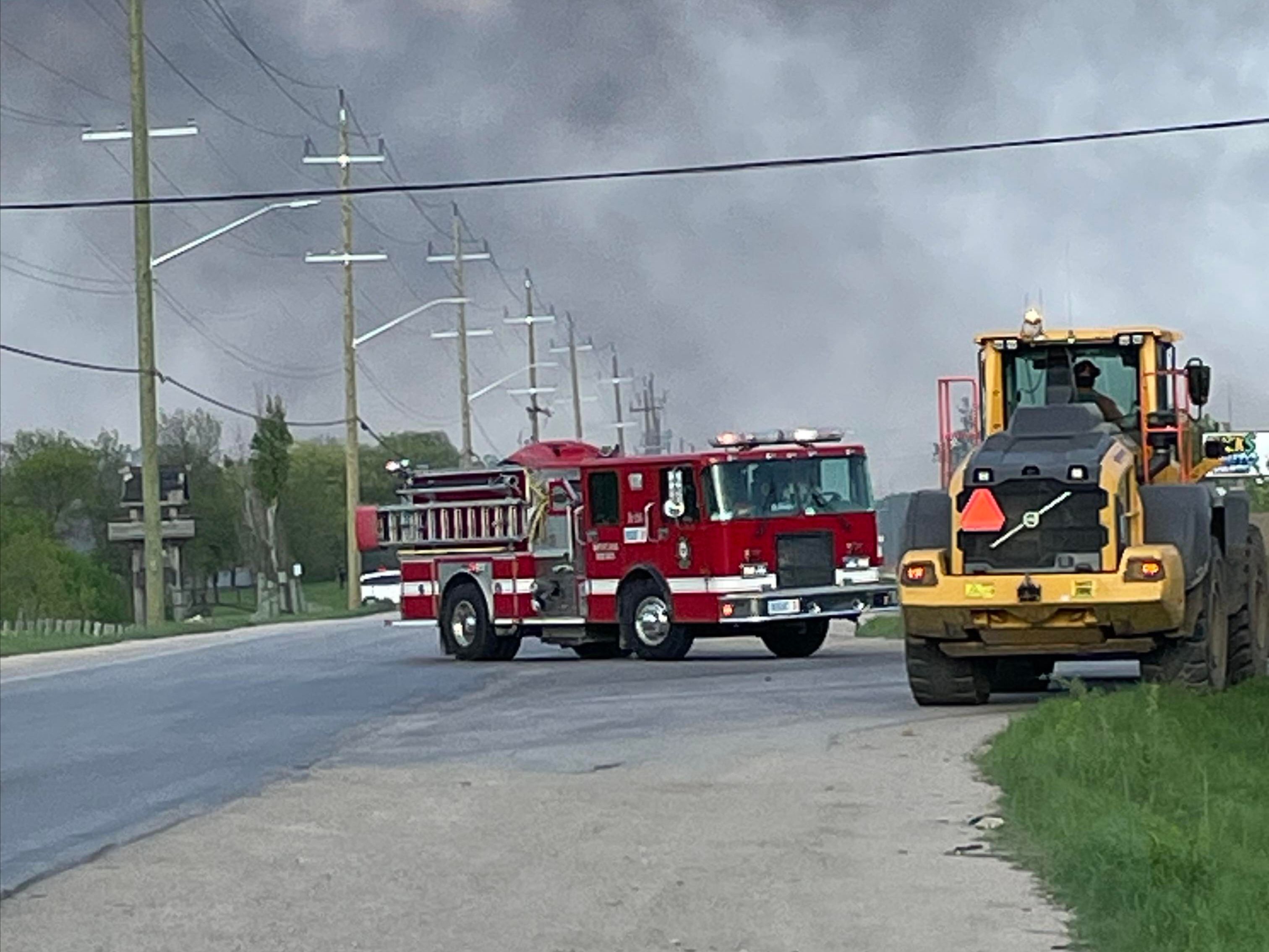 Billows of smoke fill the air in north Transcona - CHVNRadio: Southern ...