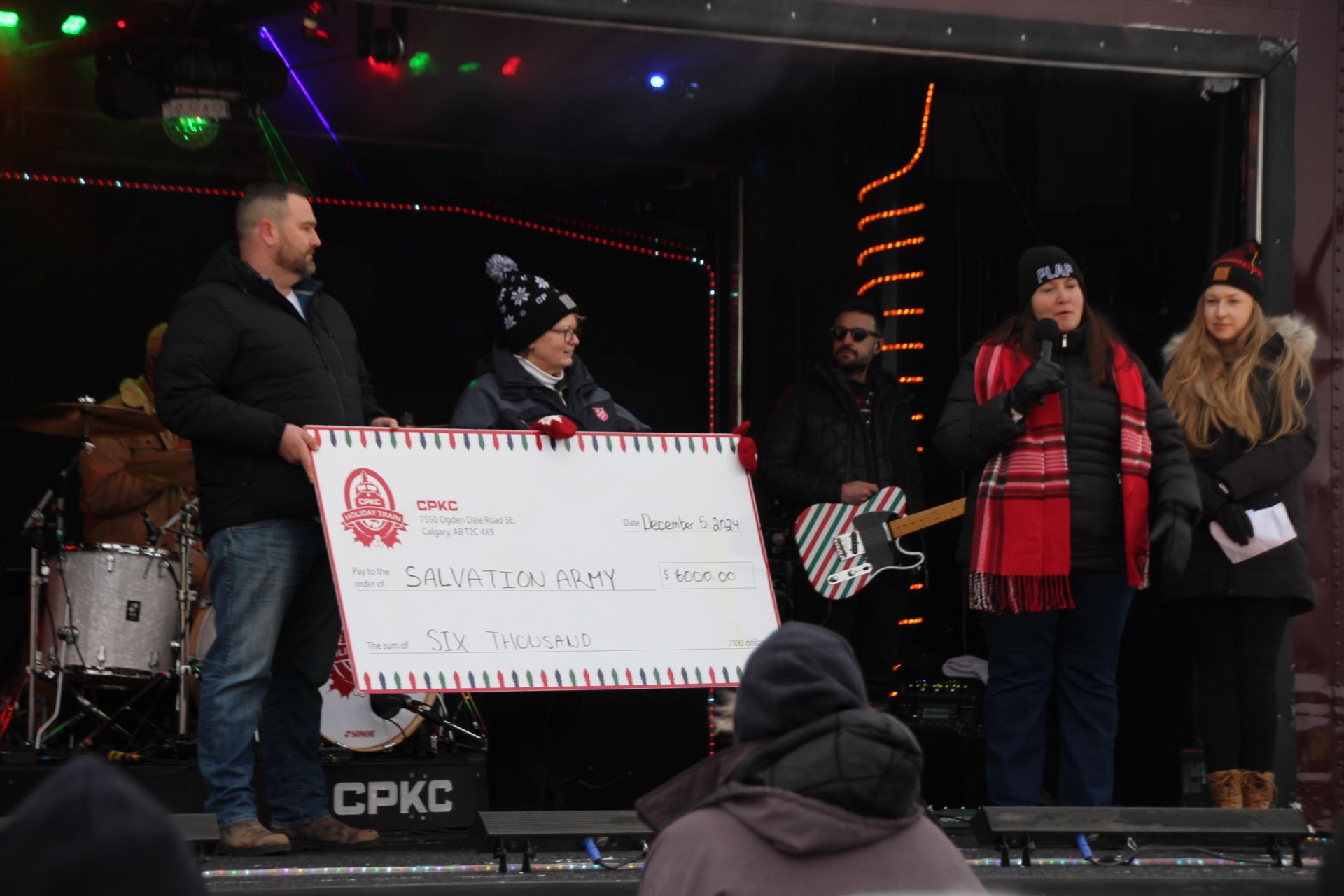 Holiday Train chugs through Portage, bring Holiday cheer and donation ...