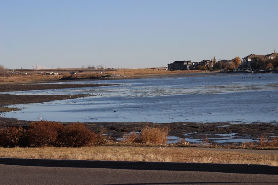 Chestermere Lake lowered in preparation for winter - StrathmoreNow.com ...