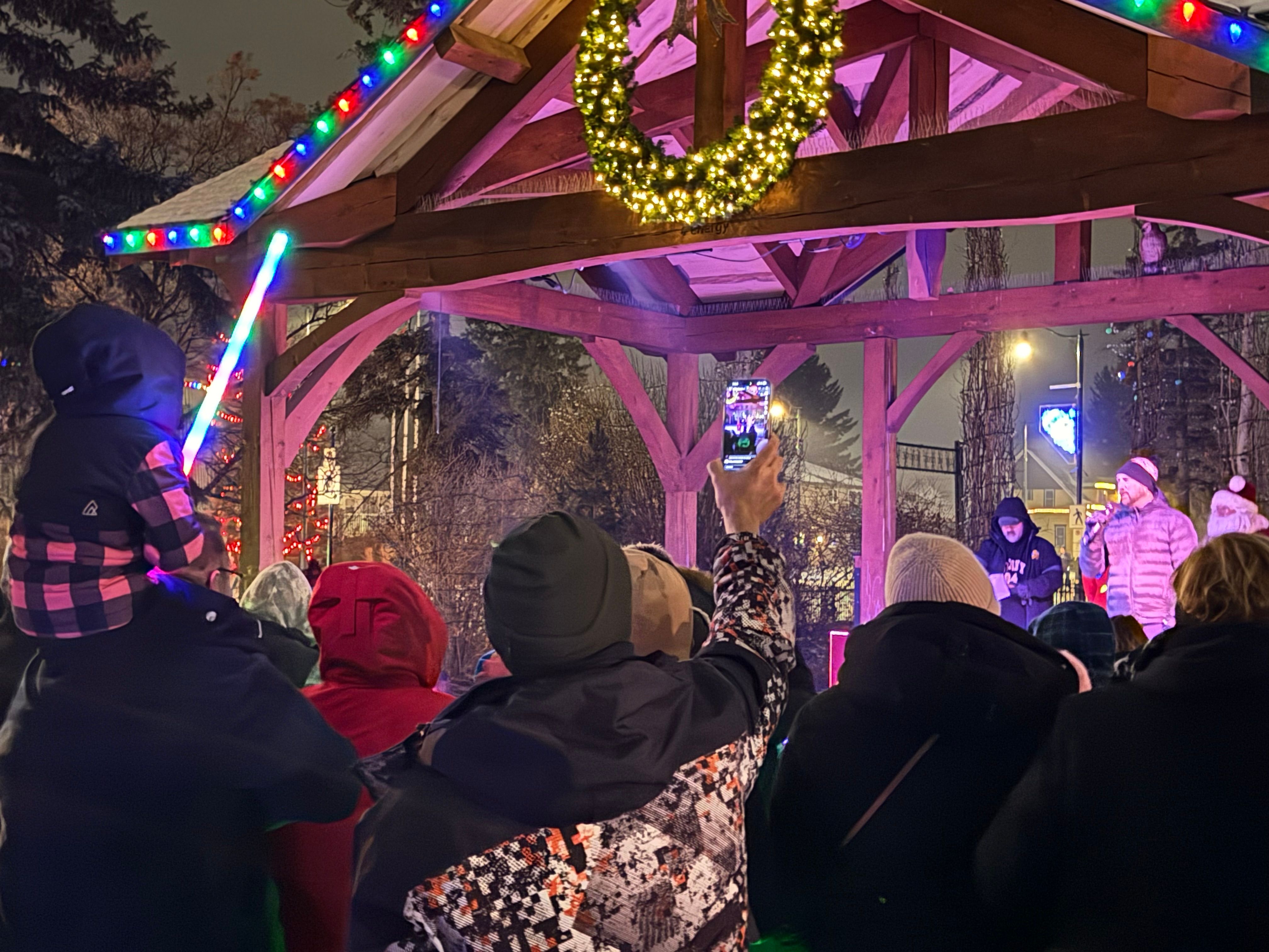 Light up Lacombe draws big crowds for annual Santa Claus parade ...