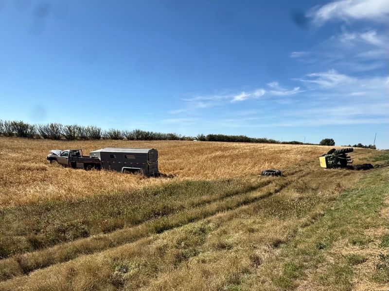 One injured in truck and tractor collision - SwiftCurrentOnline.com ...