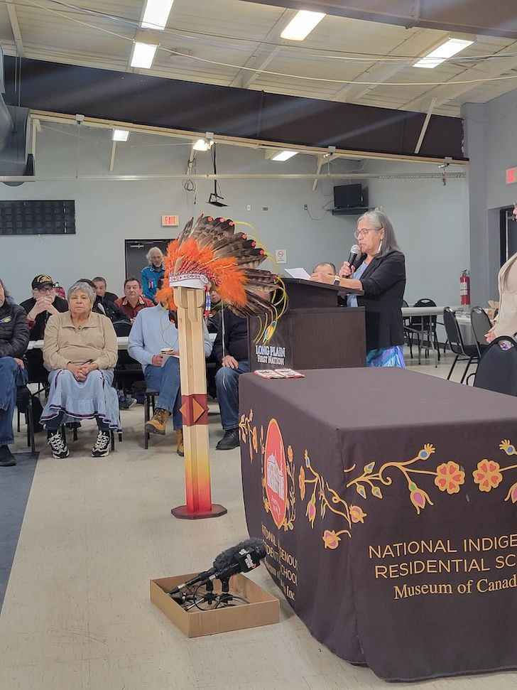 Fort la Reine Museum helps return sacred Long Plain headdress to ...