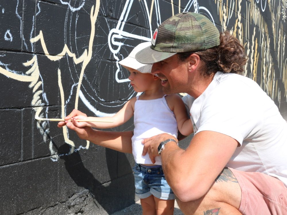 Boh's Cycle freshens up south wall with new Main Street mural ...
