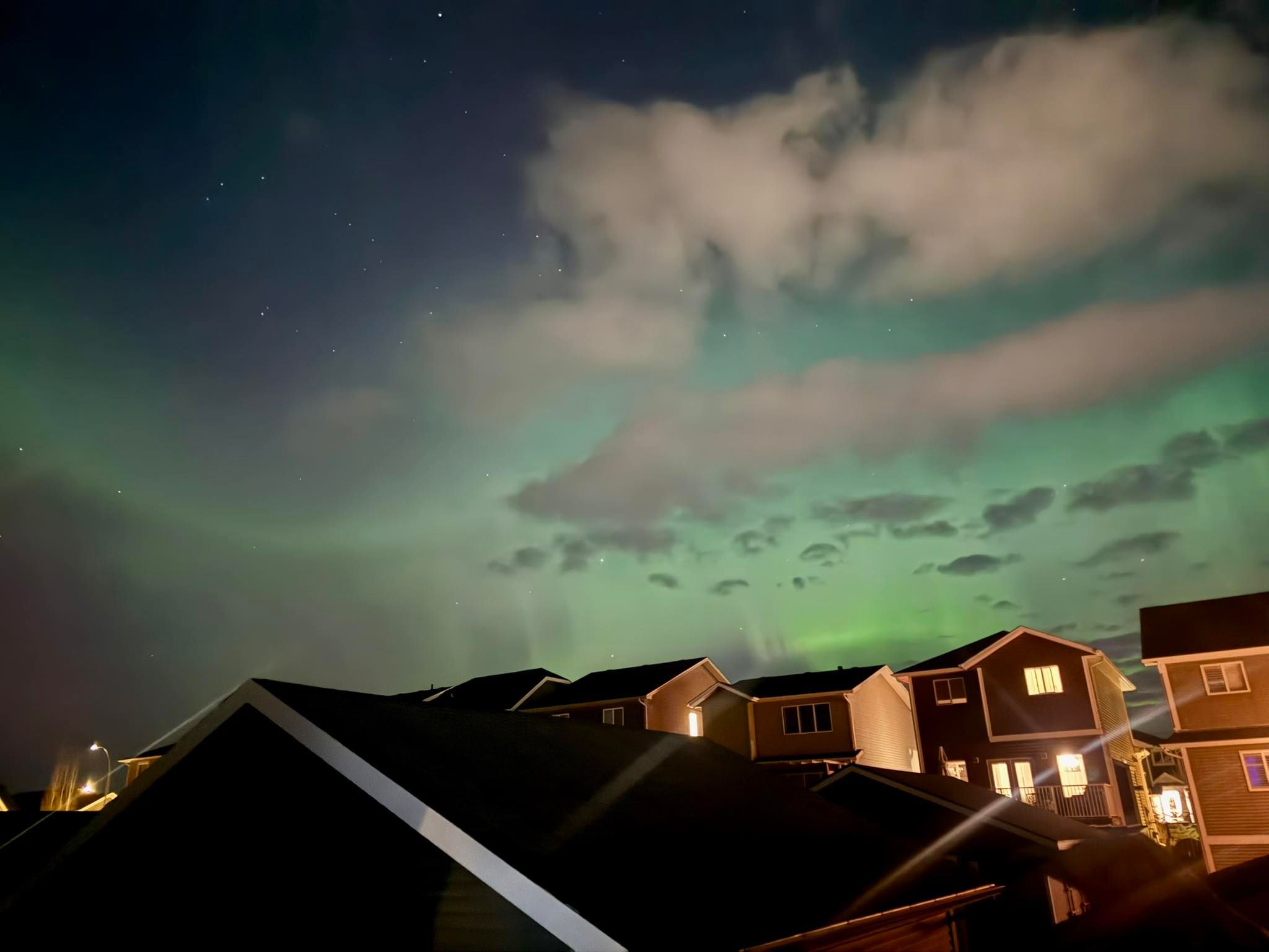 Aurora lights up Cochrane night sky - CochraneNow: Cochrane, Alberta's ...