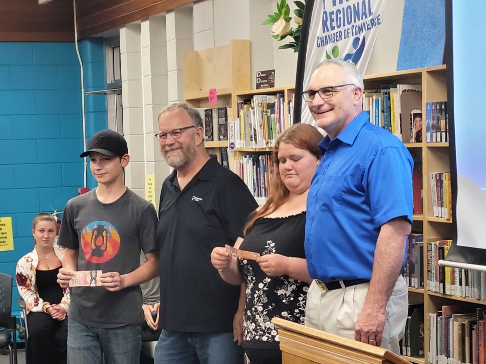 Local teens 'wow' judges at first-ever Piney Regional Chamber Youth ...