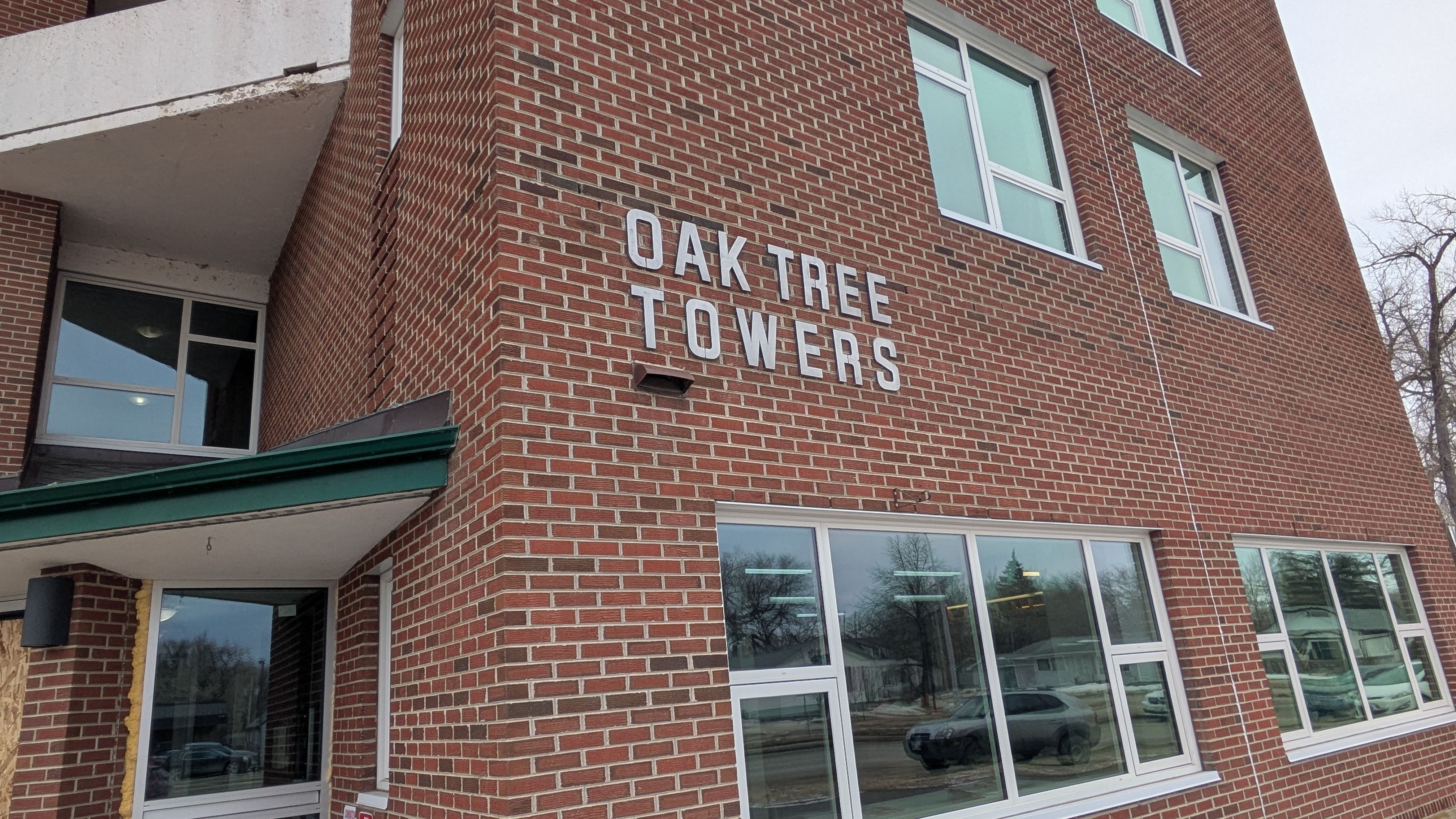 Residents trapped in fear at Portage's Oak Tree Towers - PortageOnline ...