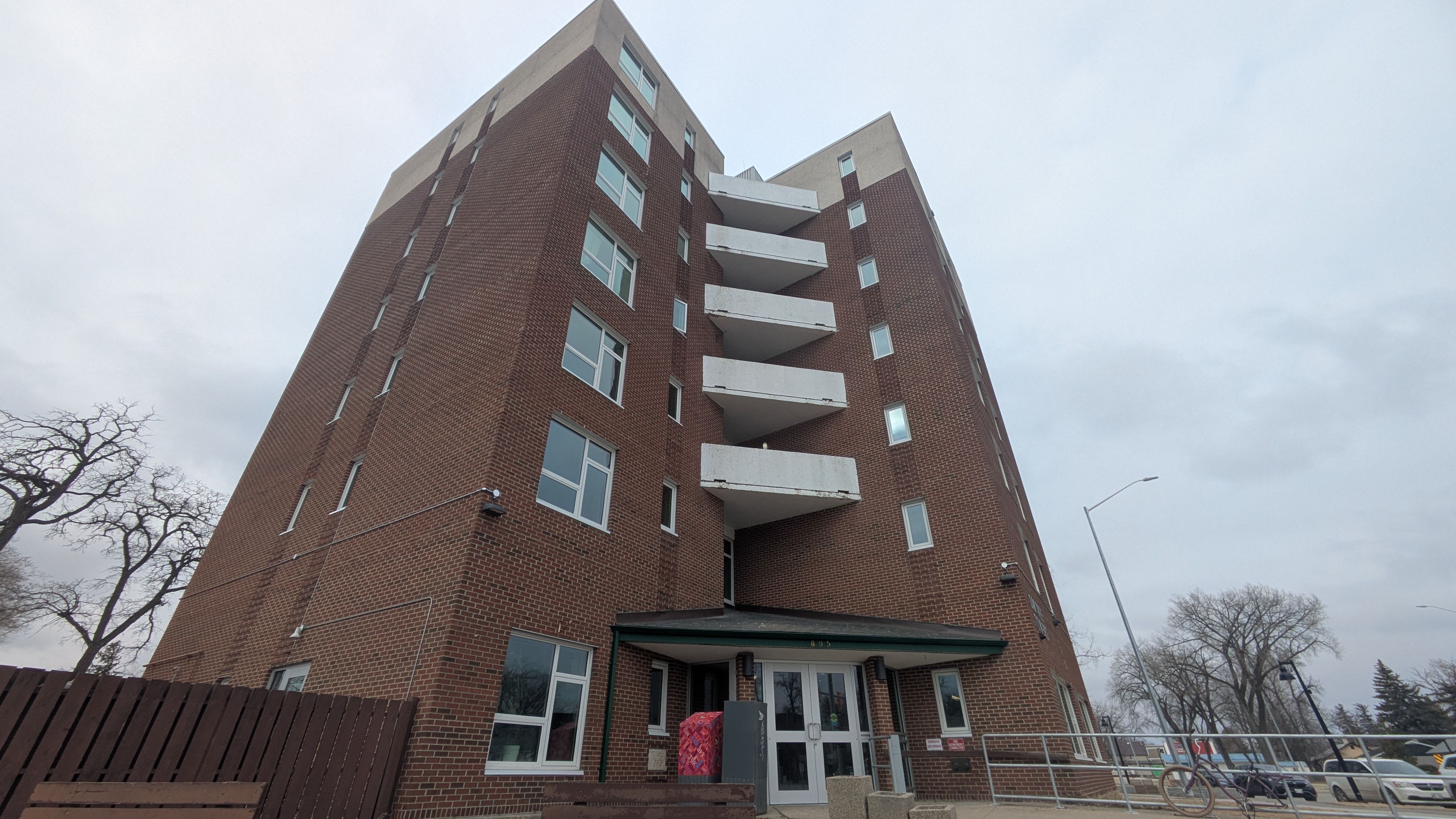 Residents weigh in at Oak Tree Towers over new 24-Hour Security ...