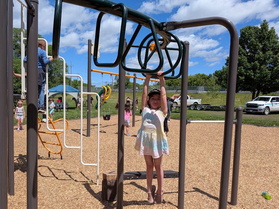 Yellowquill students help bring new life to McKay Avenue Park ...