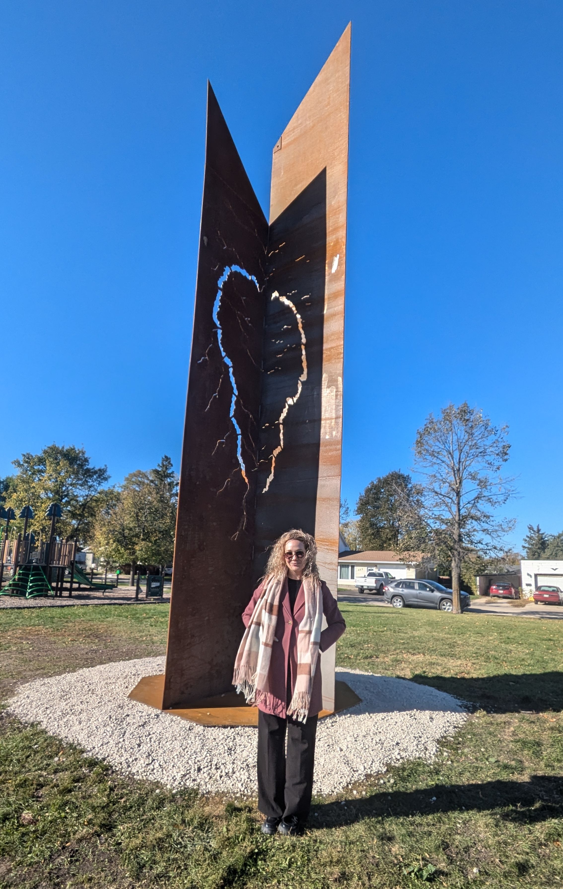 'Eagle Arc' sculpture honours Truth and Reconciliation in Portage ...