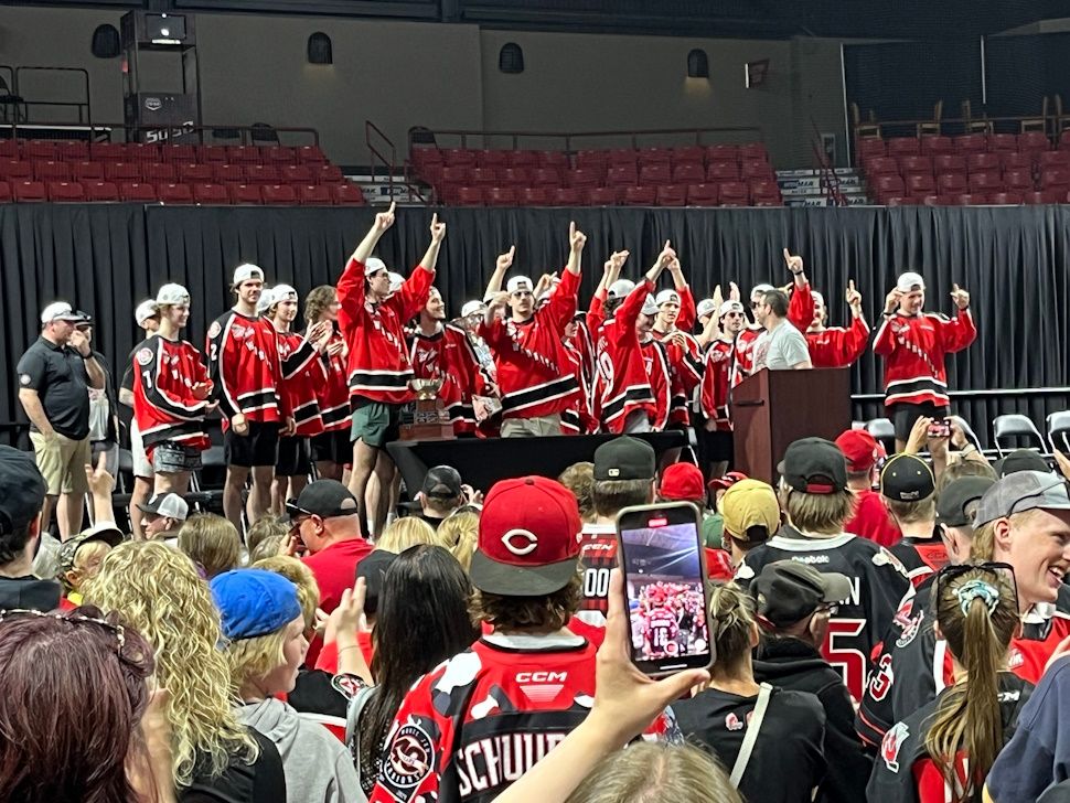 'I love this city:' Mateychuk and Warriors celebrate historic season ...