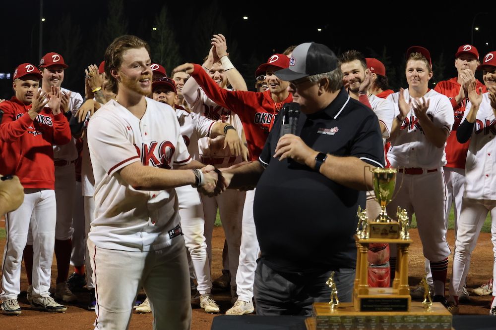 Crowson hits walk-off home run to complete the three-peat ...