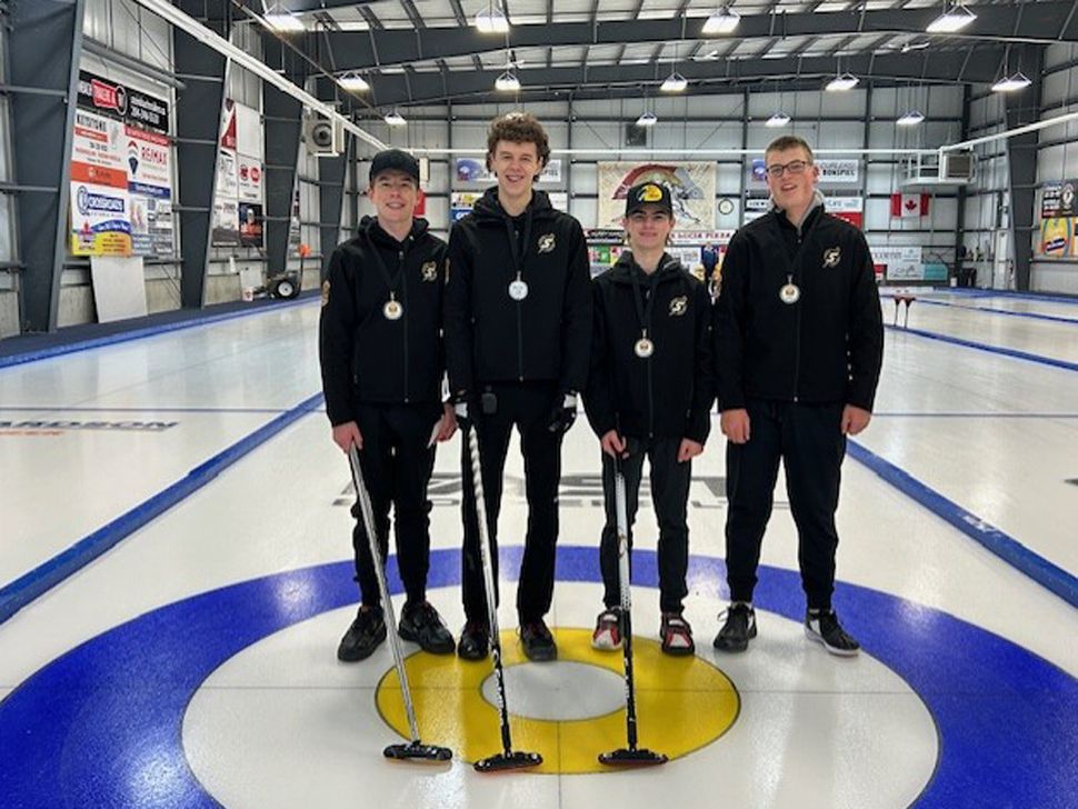 Steinbach teams shine at Curl Manitoba Youth Bonspiel - SteinbachOnline ...
