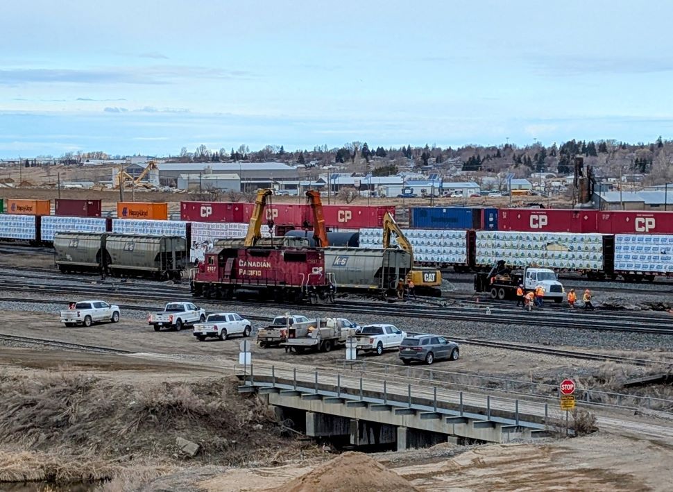 UPDATE: Several railcars derailed, track damaged in Moose Jaw CPKC yard ...