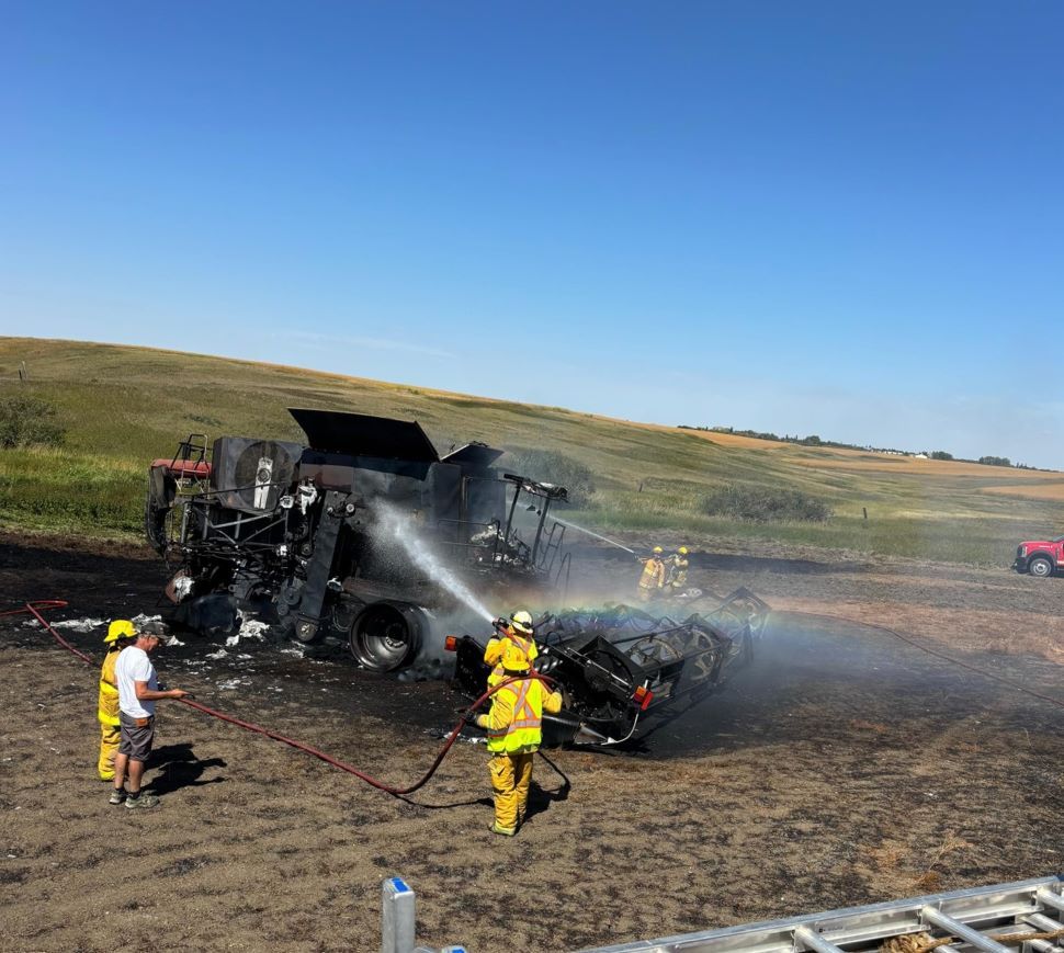 Rouleau FD responds to combine fire near Drinkwater - DiscoverMooseJaw ...