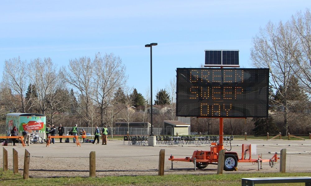 Mother Nature helps out with 20th annual Green Sweep - HighRiverOnline ...