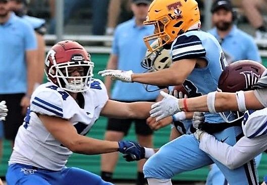 Linebacker Jesse Groot commits to Golden Bears - CochraneNow: Cochrane ...