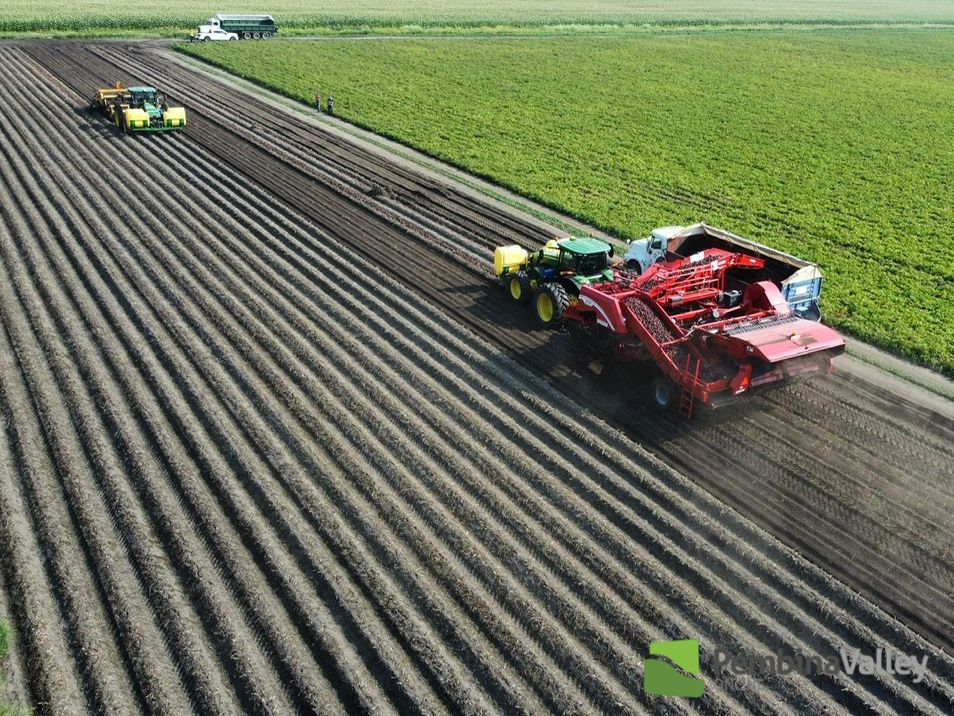 Experience agriculture with Kroeker Farms - PembinaValleyOnline.com ...