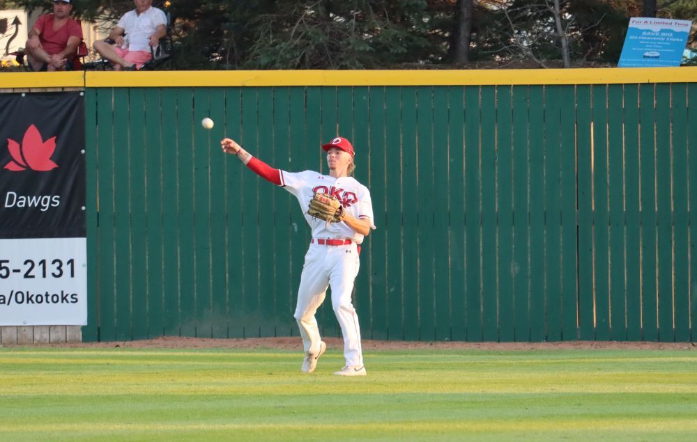 Another trio of Dawgs are returning to the 2025 roster ...