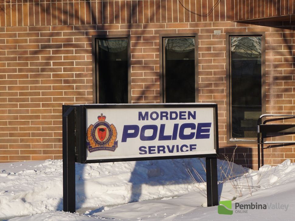 Smoke from apartment gets response from MPS & Morden Fire & Rescue ...