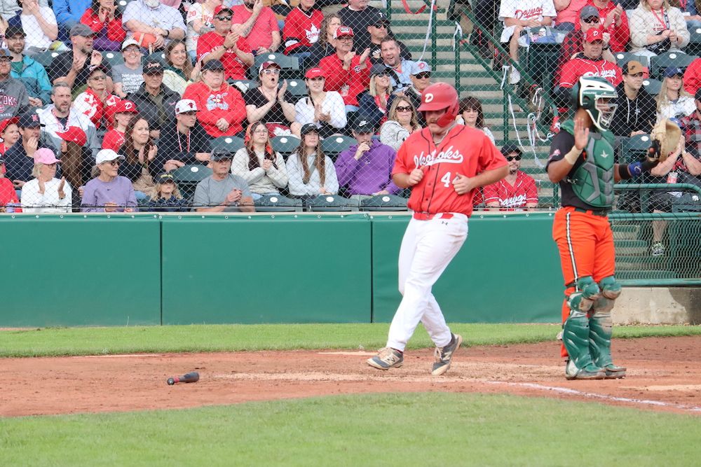 Dawgs herd Bulls on the road - OkotoksOnline.com - Local news, Weather ...