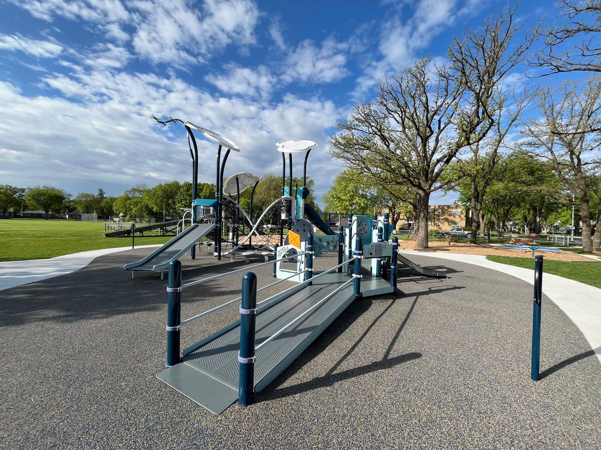 New spray pad and playground opens at Corydon Community Centre ...