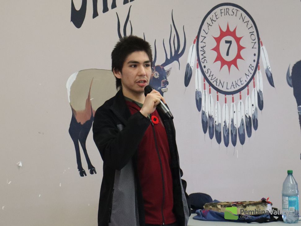 Swan Lake First Nation honours Indigenous veterans in moving ...