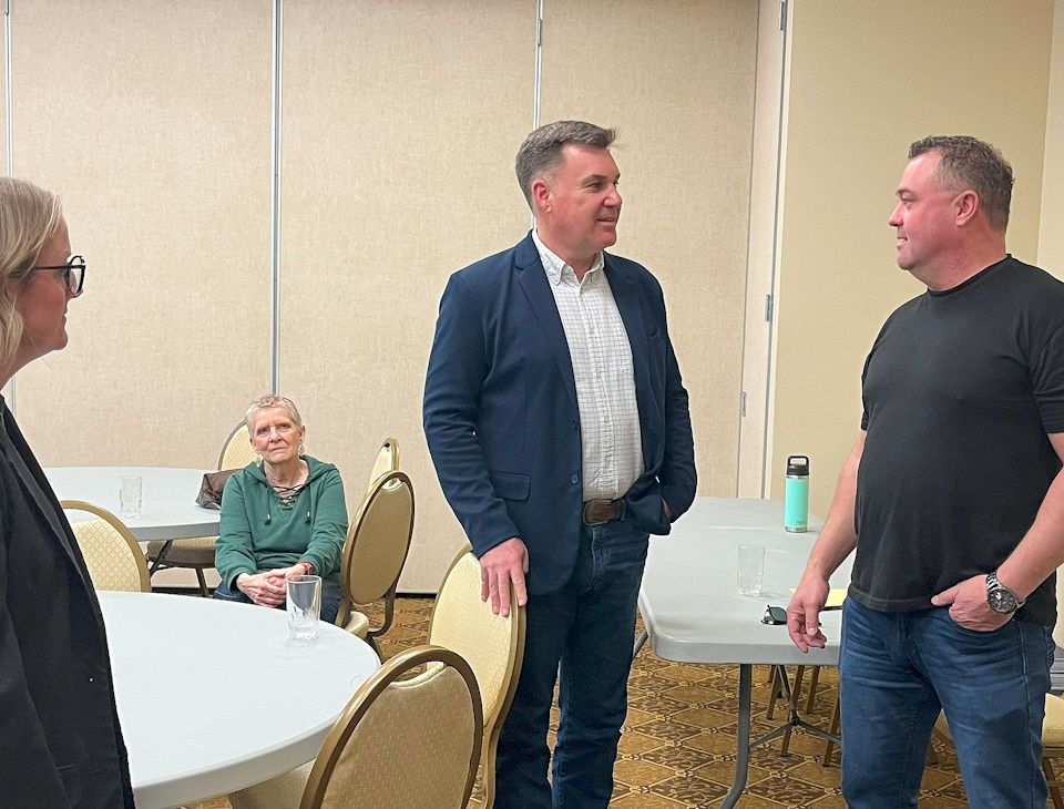 Souris-Moose Mountain Conservative candidate Steven Bonk hosts meet ...