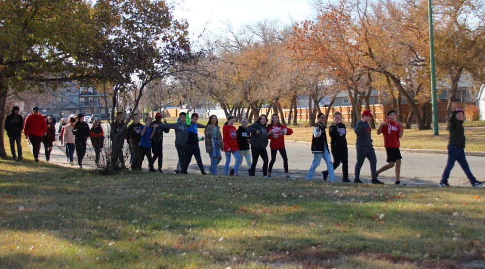 [PHOTOS]: Comp students take part in the Wenjack Walk - DiscoverWeyburn ...